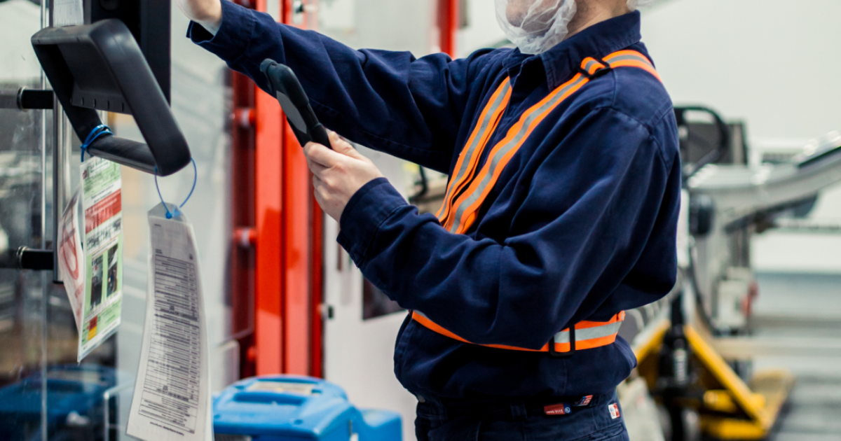 Learning & Development Software for Manufacturing Training | Poka